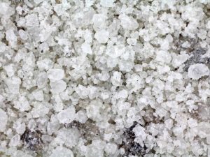 How to Use Salt to Kill Weeds | Wikilawn